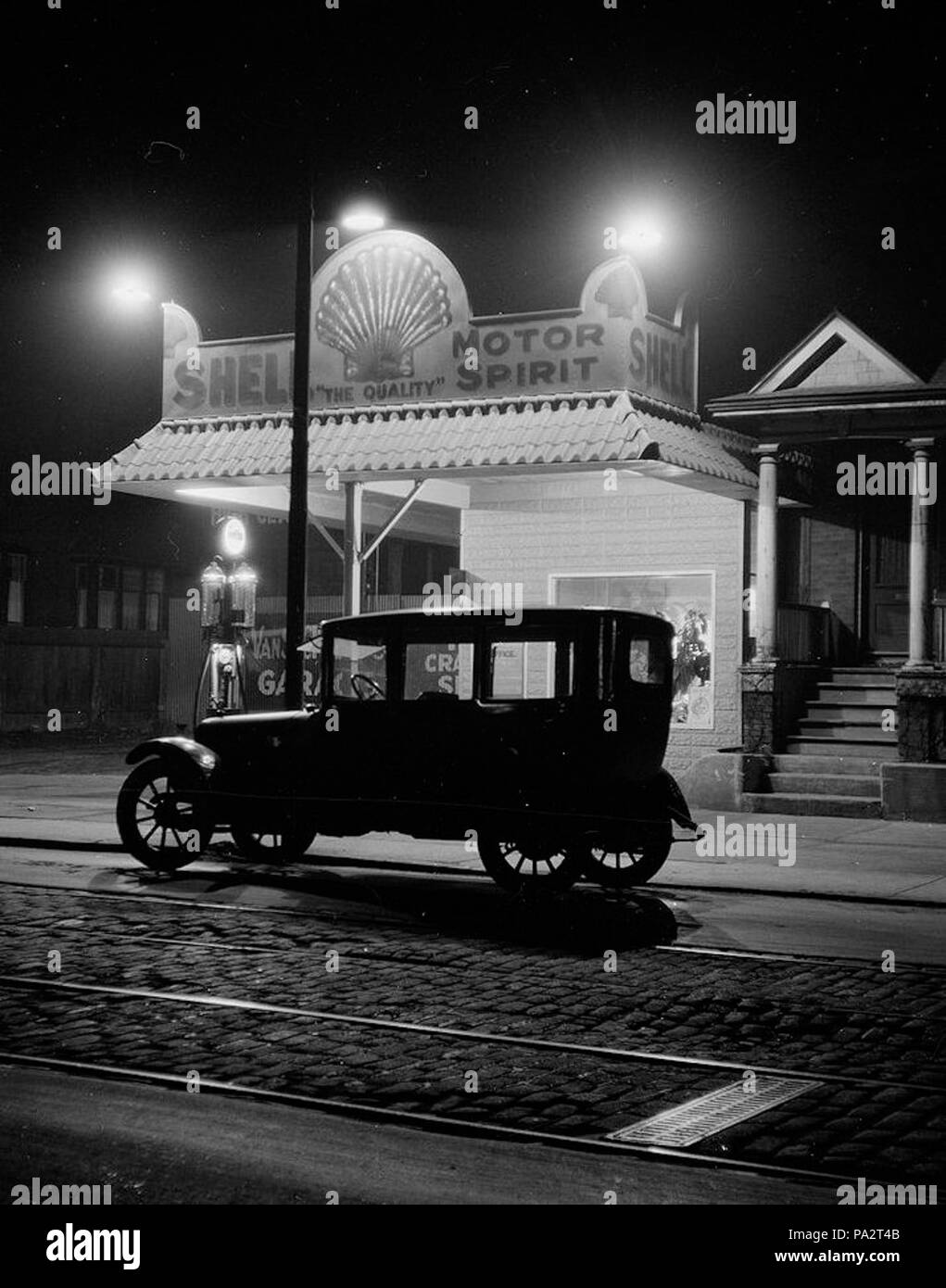 Make do spirit Black and White Stock Photos & Images - Alamy