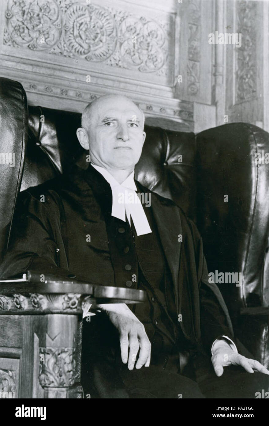 William macdonald hi-res stock photography and images - Alamy