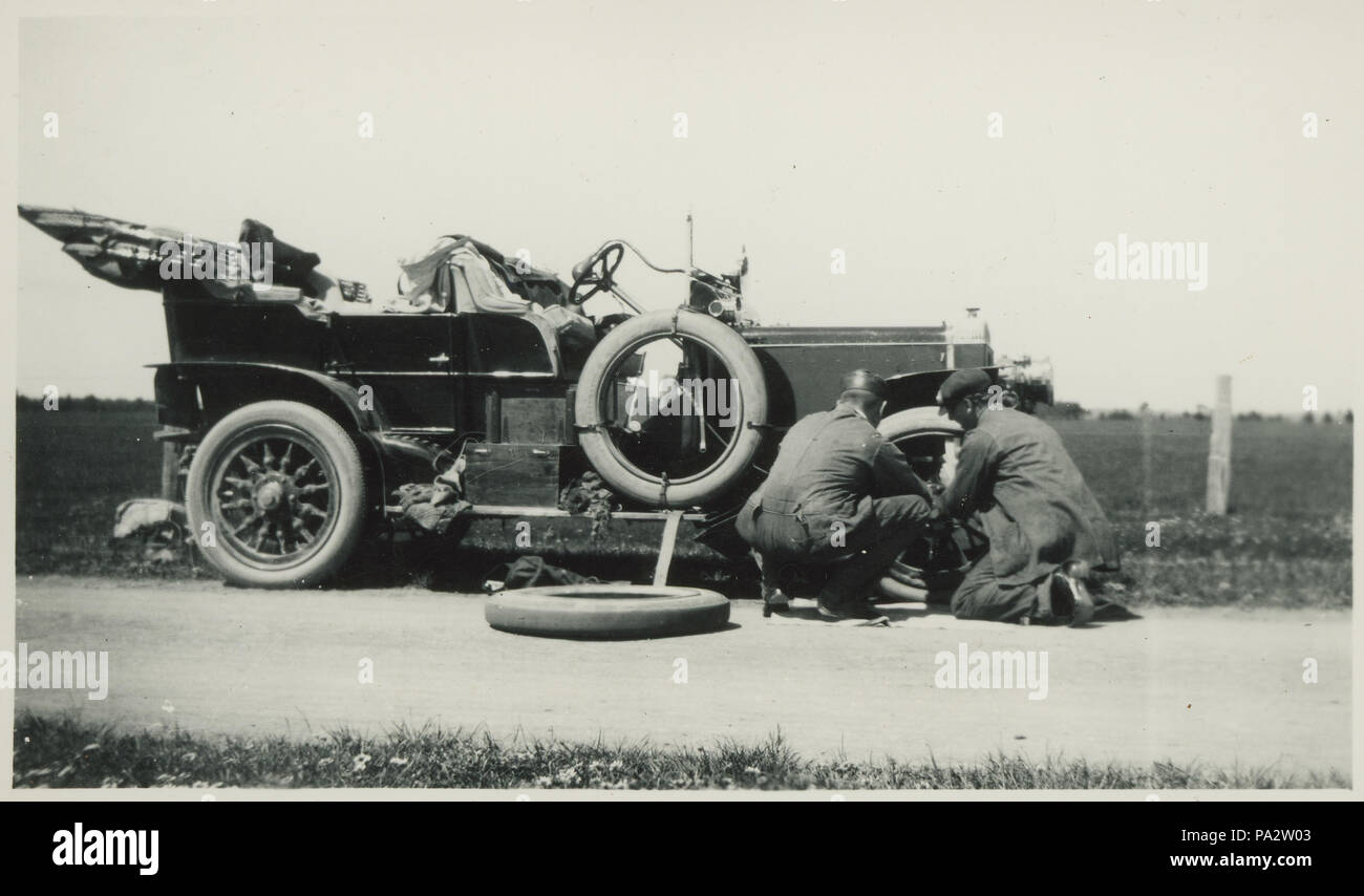 Daimler vehicle hi-res stock photography and images - Alamy