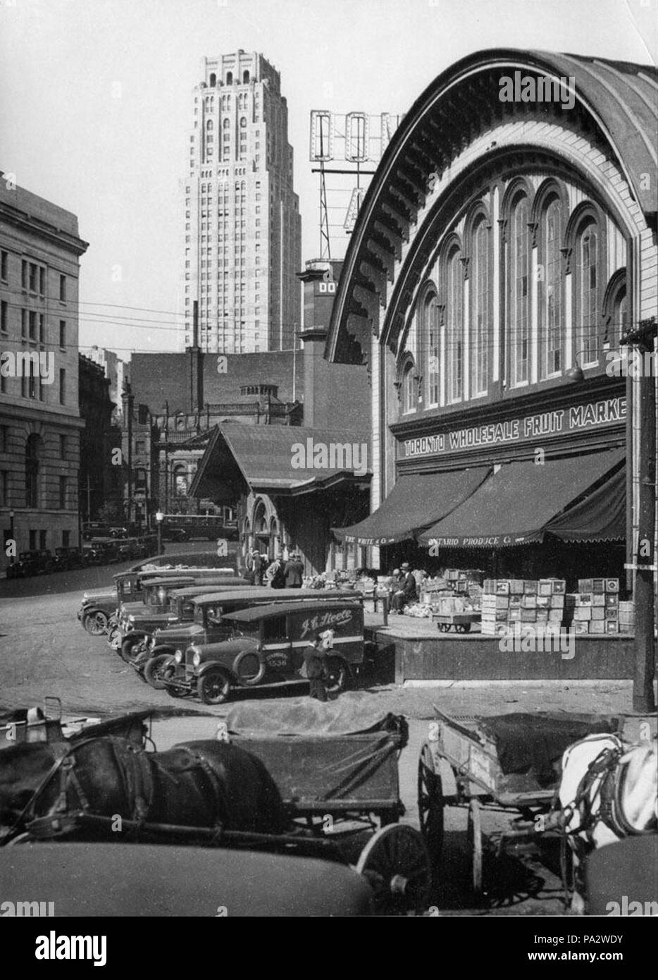 Wholesale trade Black and White Stock Photos & Images - Alamy