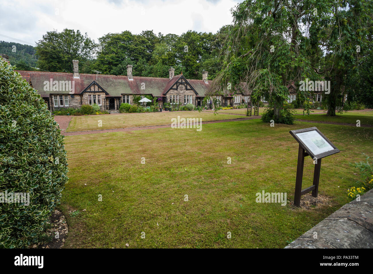 Armstrong Cottages Stock Photos & Armstrong Cottages Stock Images - Alamy