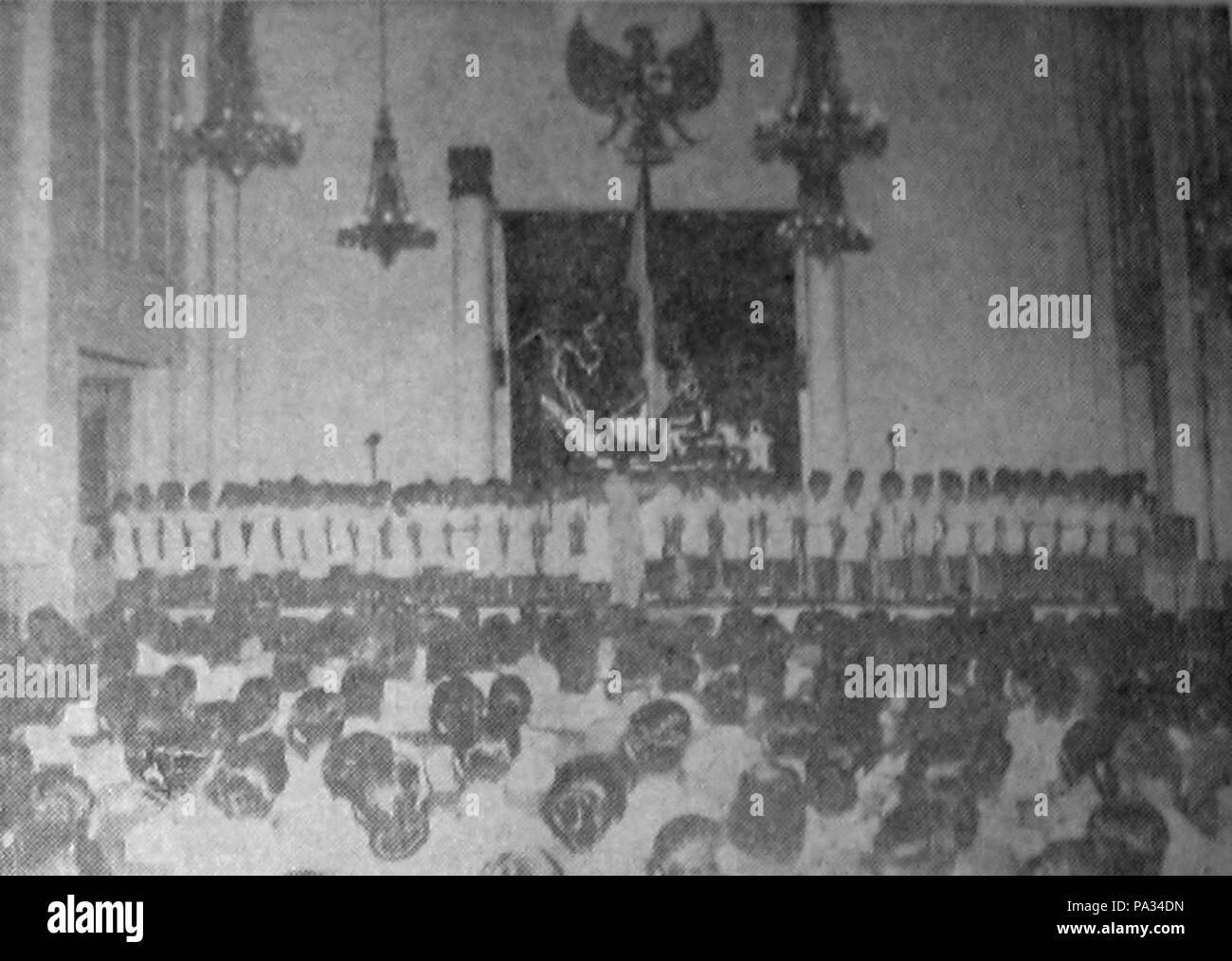 124 Indonesia Raya Suara Rakyat 31 Oct 1952 p1 Stock Photo - Alamy