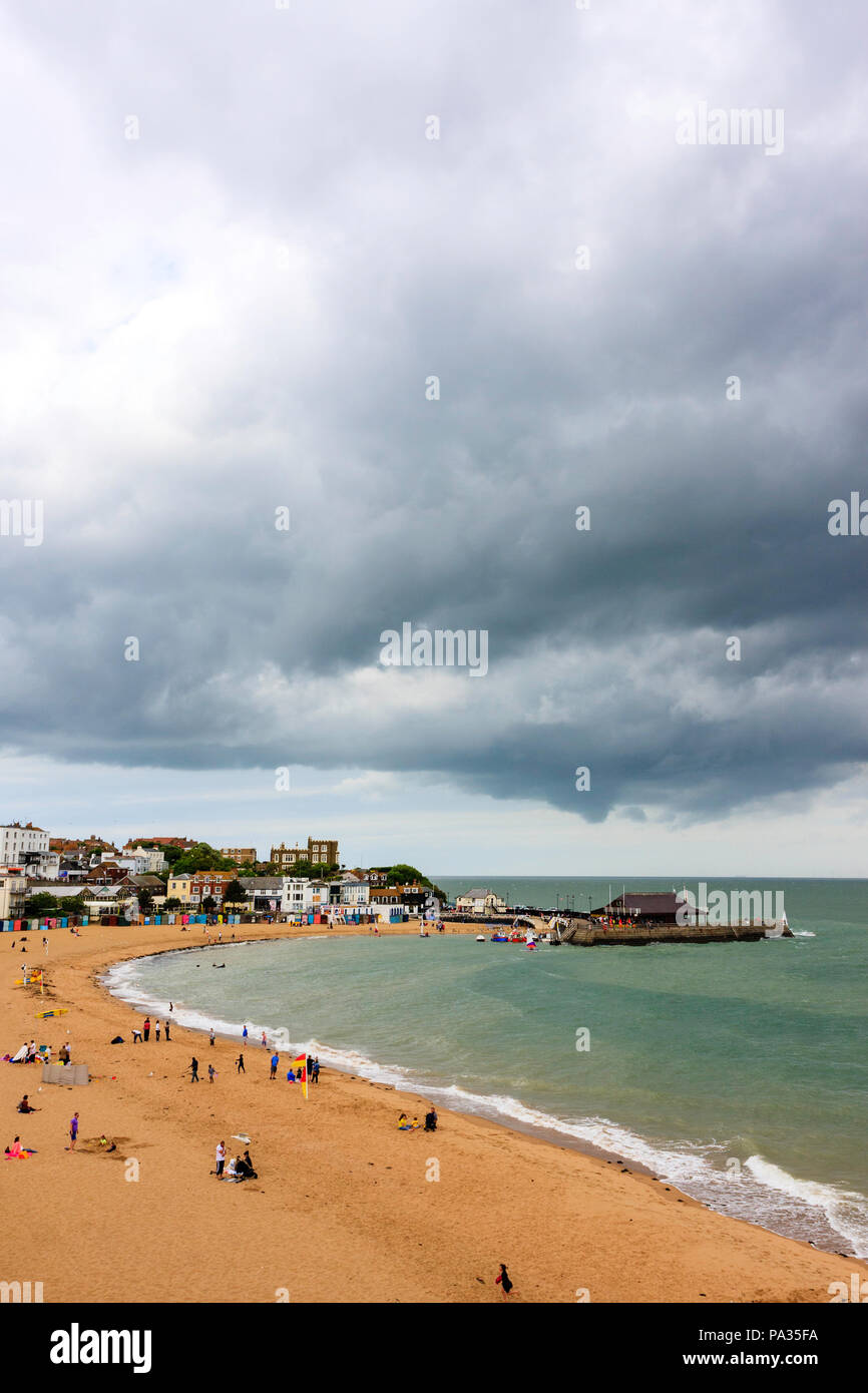 Broadstairs Viking Bay beach, Bleak House and harbour with few people ...