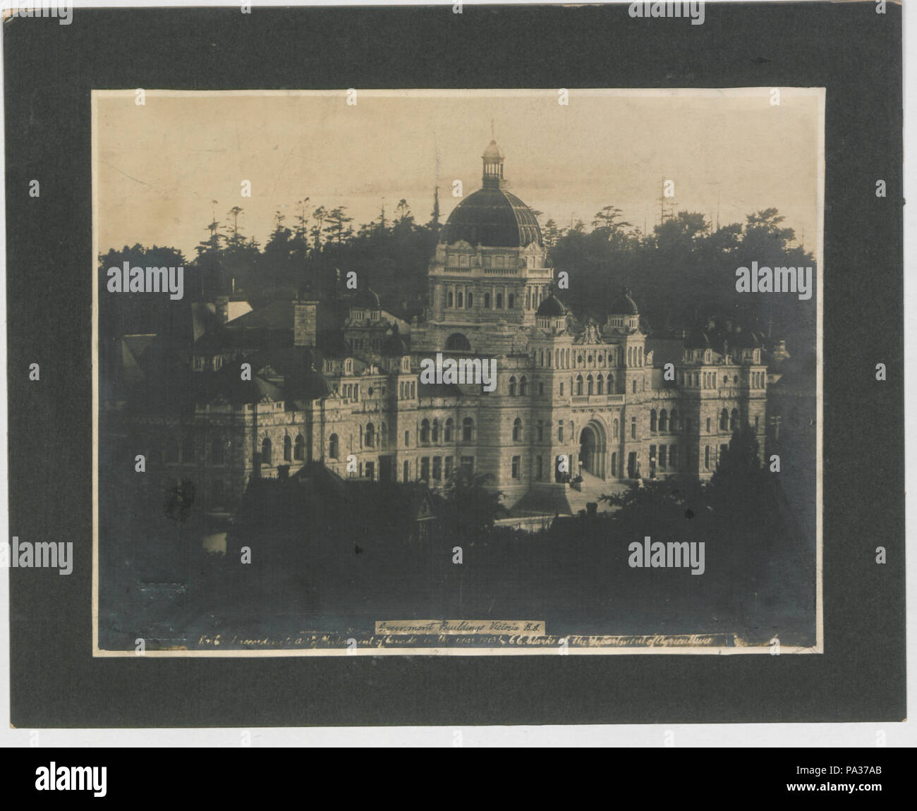 Bc government buildings hi-res stock photography and images - Alamy