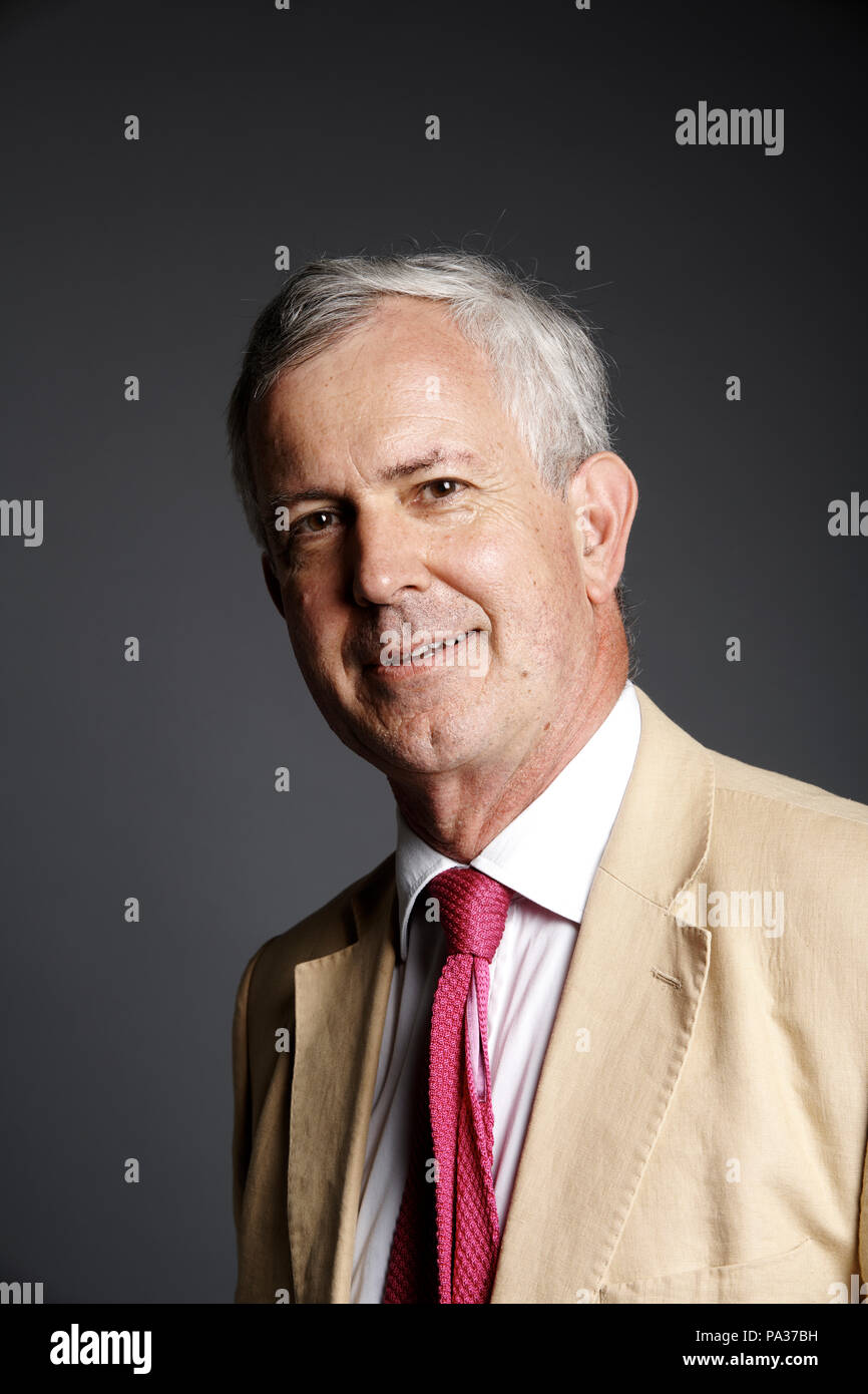 Ferdinand mount harry mount hi-res stock photography and images - Alamy