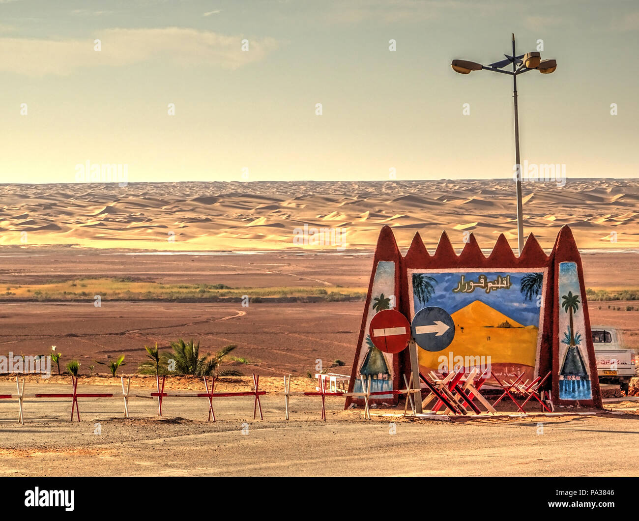 Timimoun town hi-res stock photography and images - Alamy