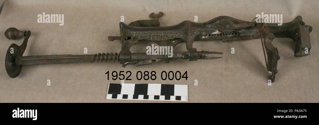 Apple parer hi-res stock photography and images - Alamy