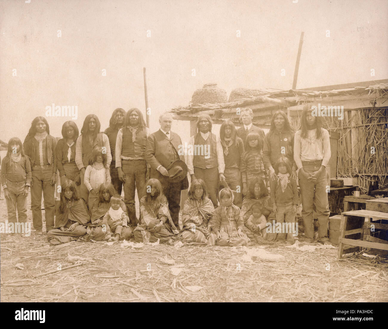 Indians of north america st hi-res stock photography and images - Alamy