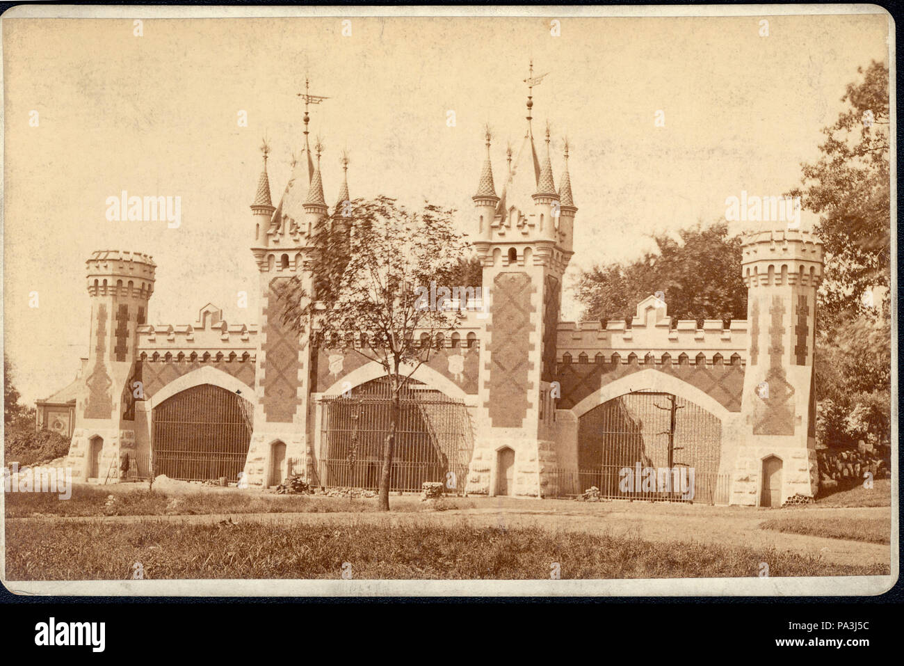 Live performance spaces hi-res stock photography and images - Alamy