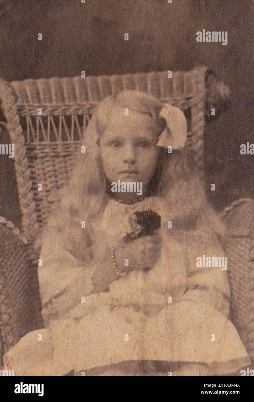 Baby ruth hi-res stock photography and images - Alamy