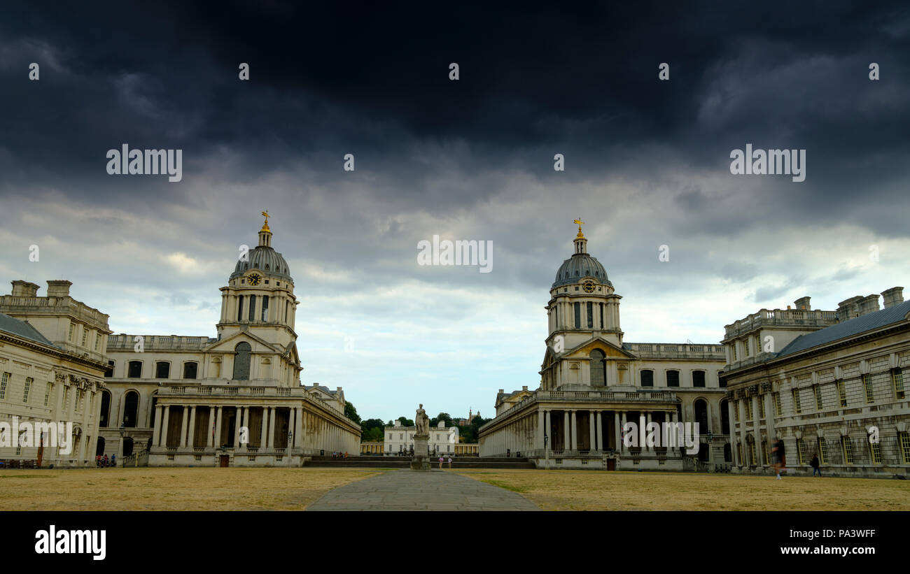 Hospital front gate hi-res stock photography and images - Alamy