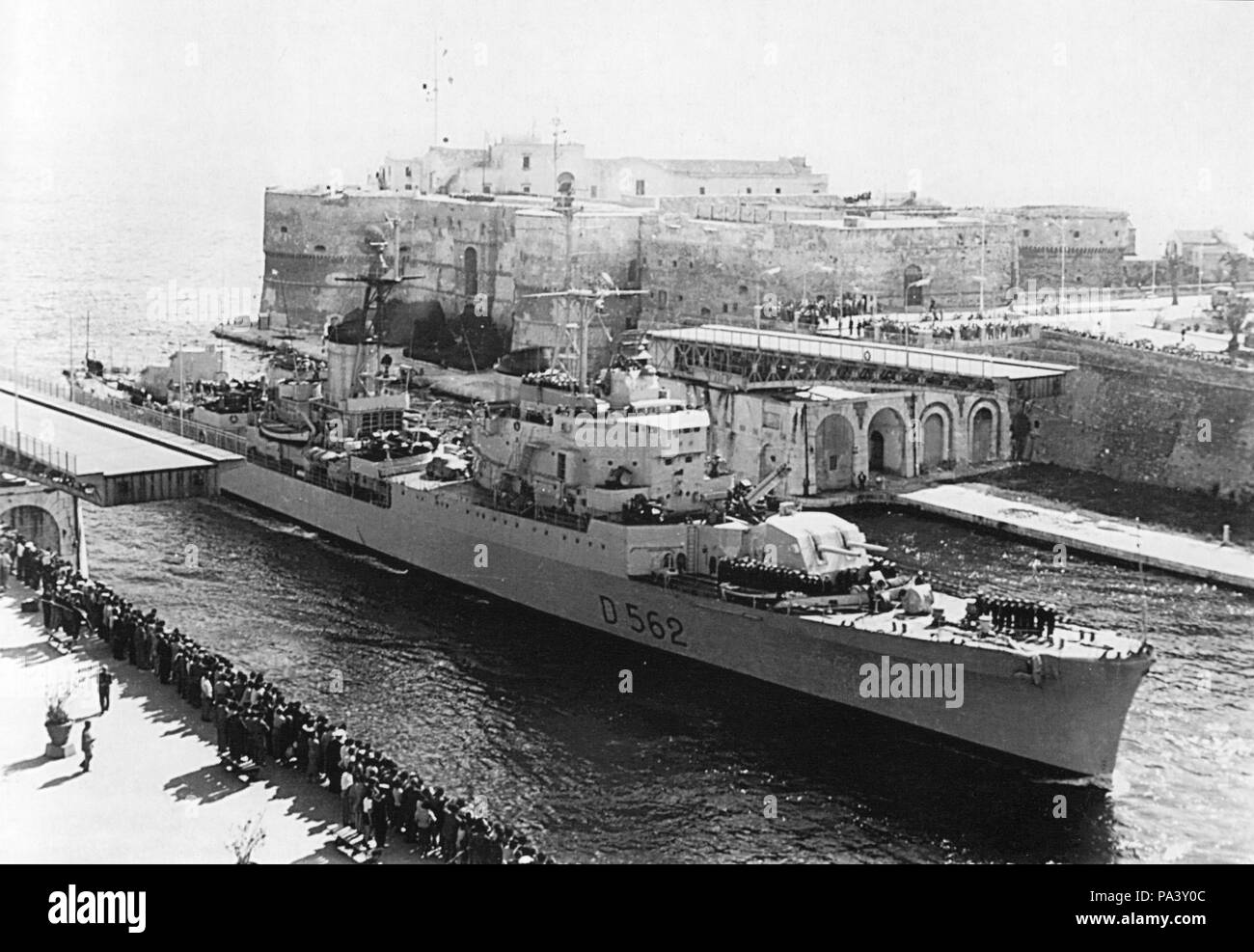 175 mm hi-res stock photography and images - Alamy