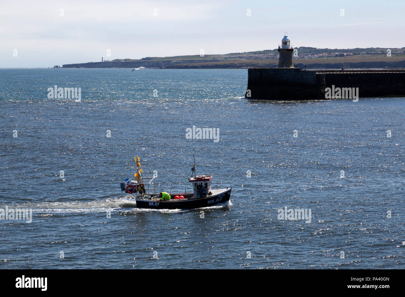 Entering river tyne hi-res stock photography and images - Alamy