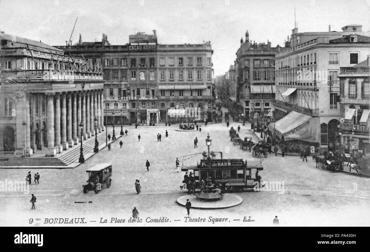 City place Black and White Stock Photos & Images - Alamy