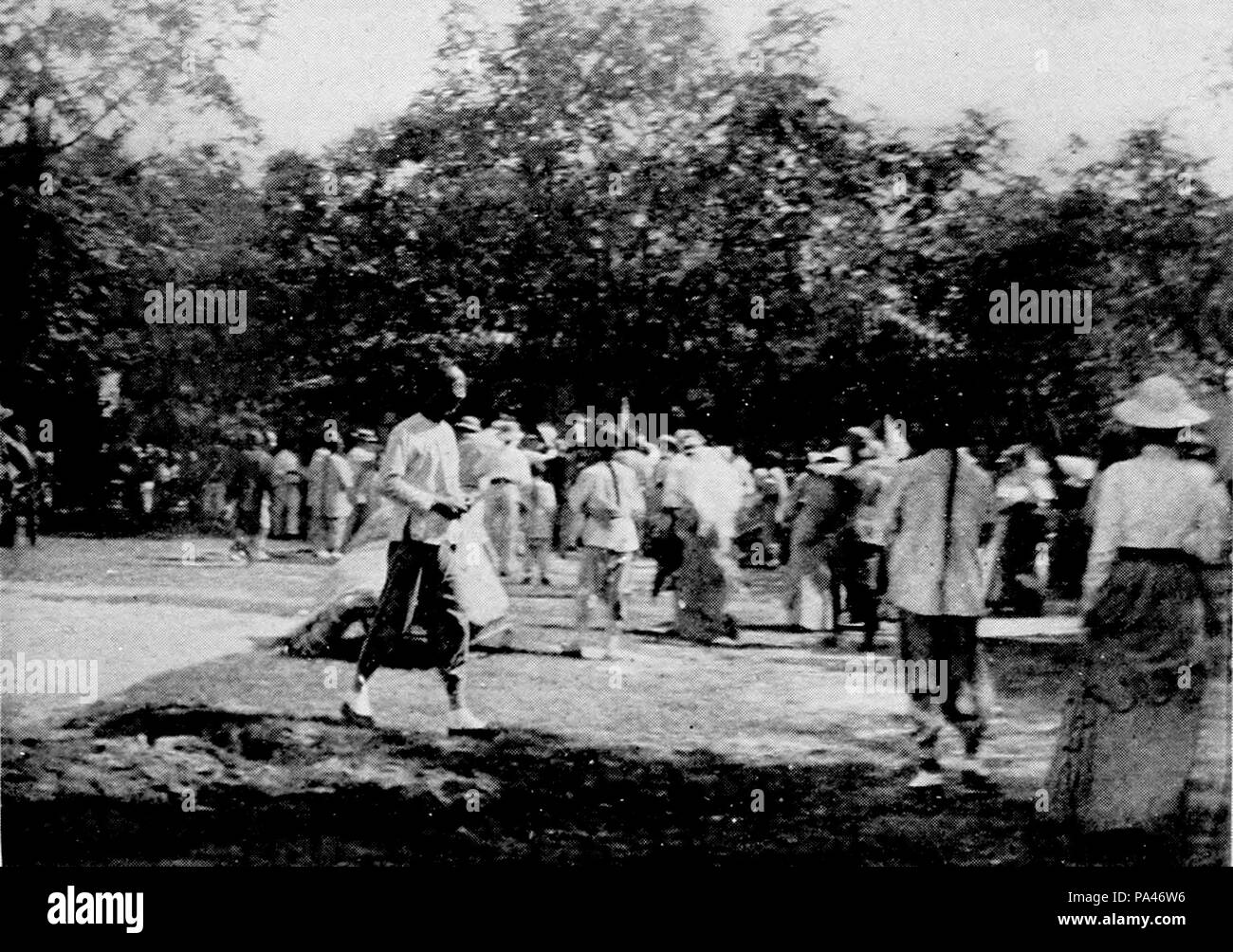 Fraternizing hi-res stock photography and images - Alamy