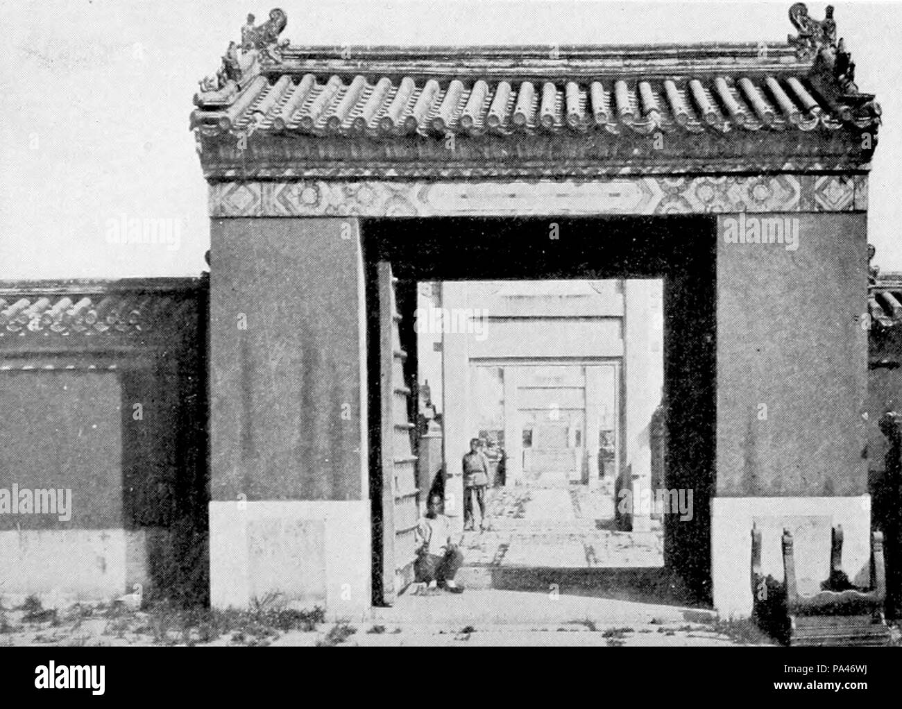 622 Entrance Temple of Agriculture. American Headquarters Stock Photo ...
