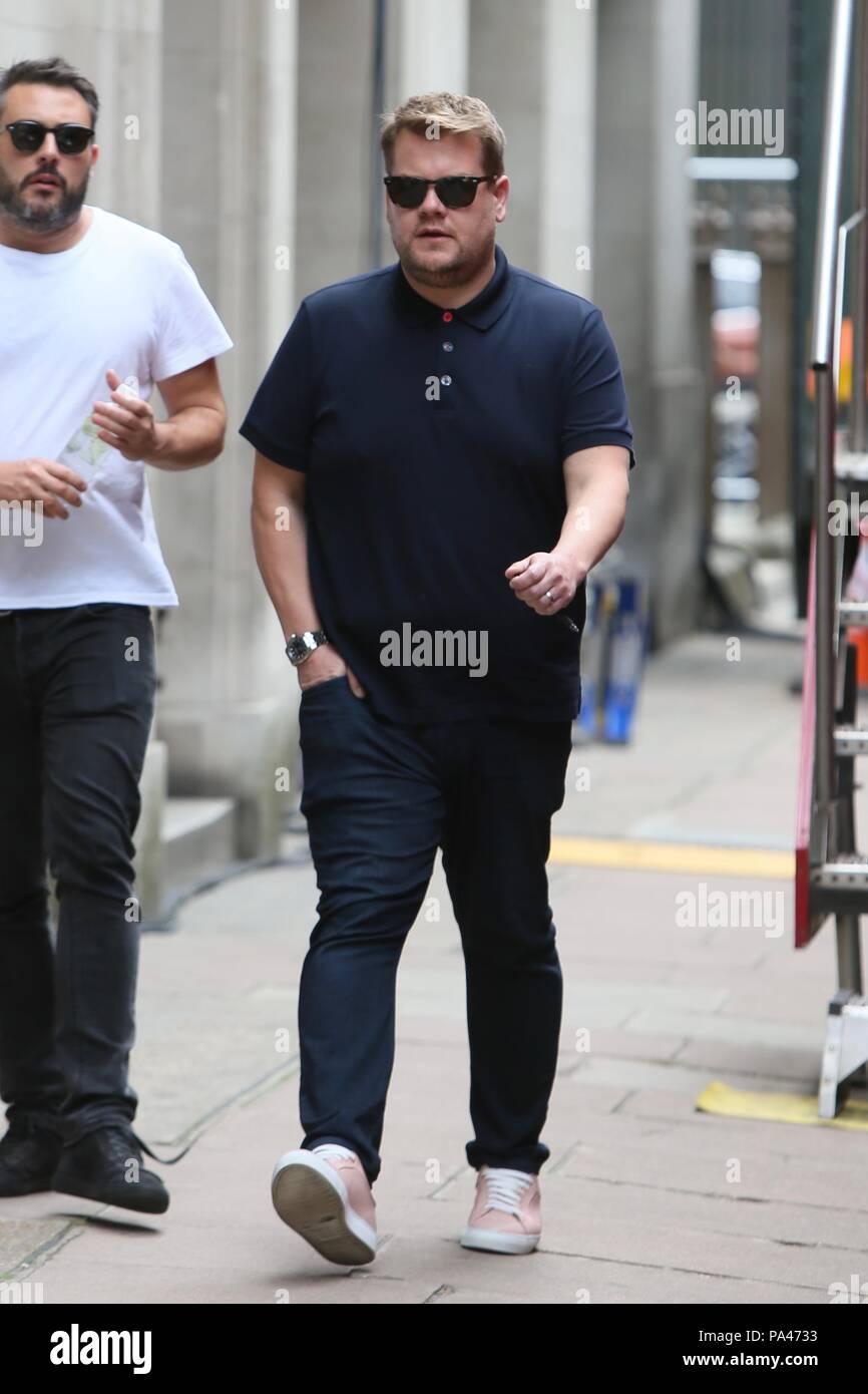 James cordon show hi-res stock photography and images - Alamy