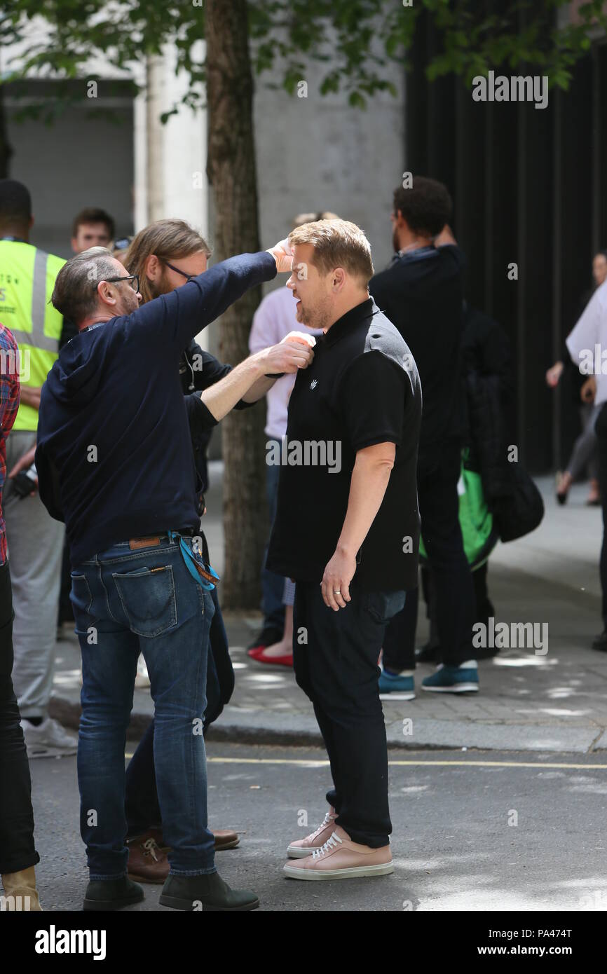 James cordon show hi-res stock photography and images - Alamy
