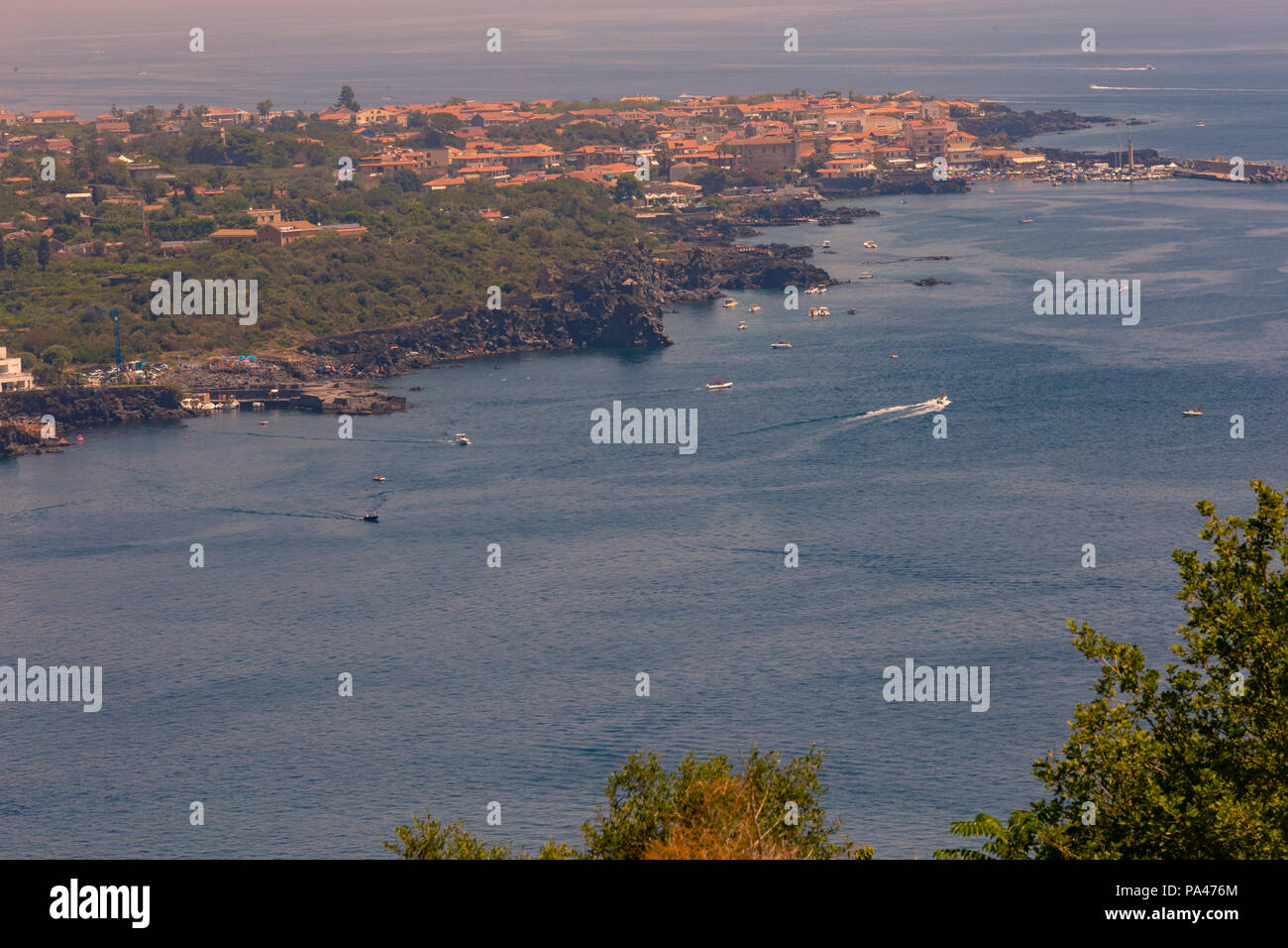 The beautiful Sicilian coast with summer residences Stock Photo - Alamy