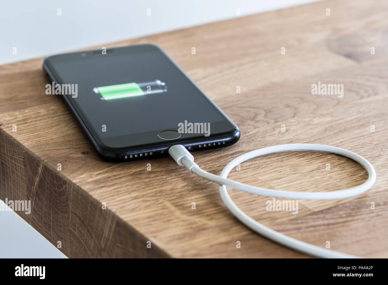 Empty mobile battery hi-res stock photography and images - Alamy