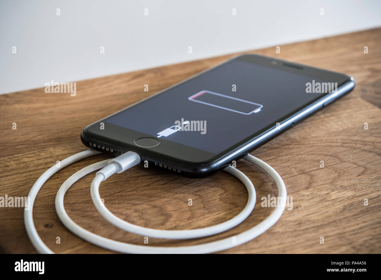 Charged phone hi-res stock photography and images - Alamy
