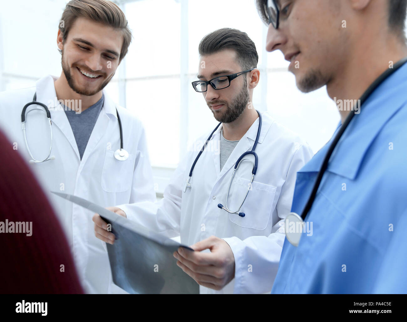 Doctors showing ray patient hi-res stock photography and images - Alamy