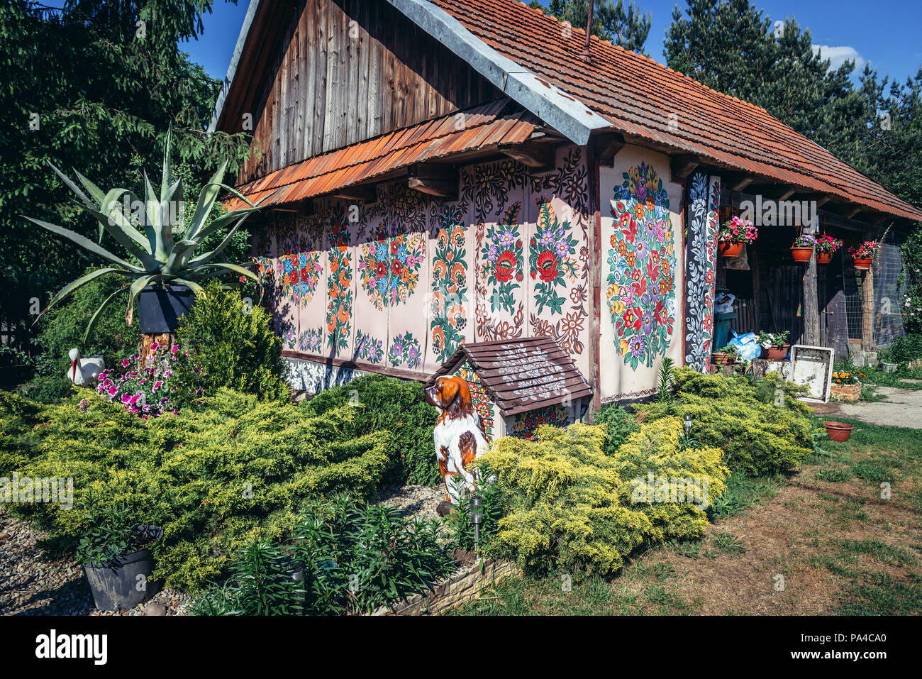 Painted village zalipie poland hi-res stock photography and images - Alamy