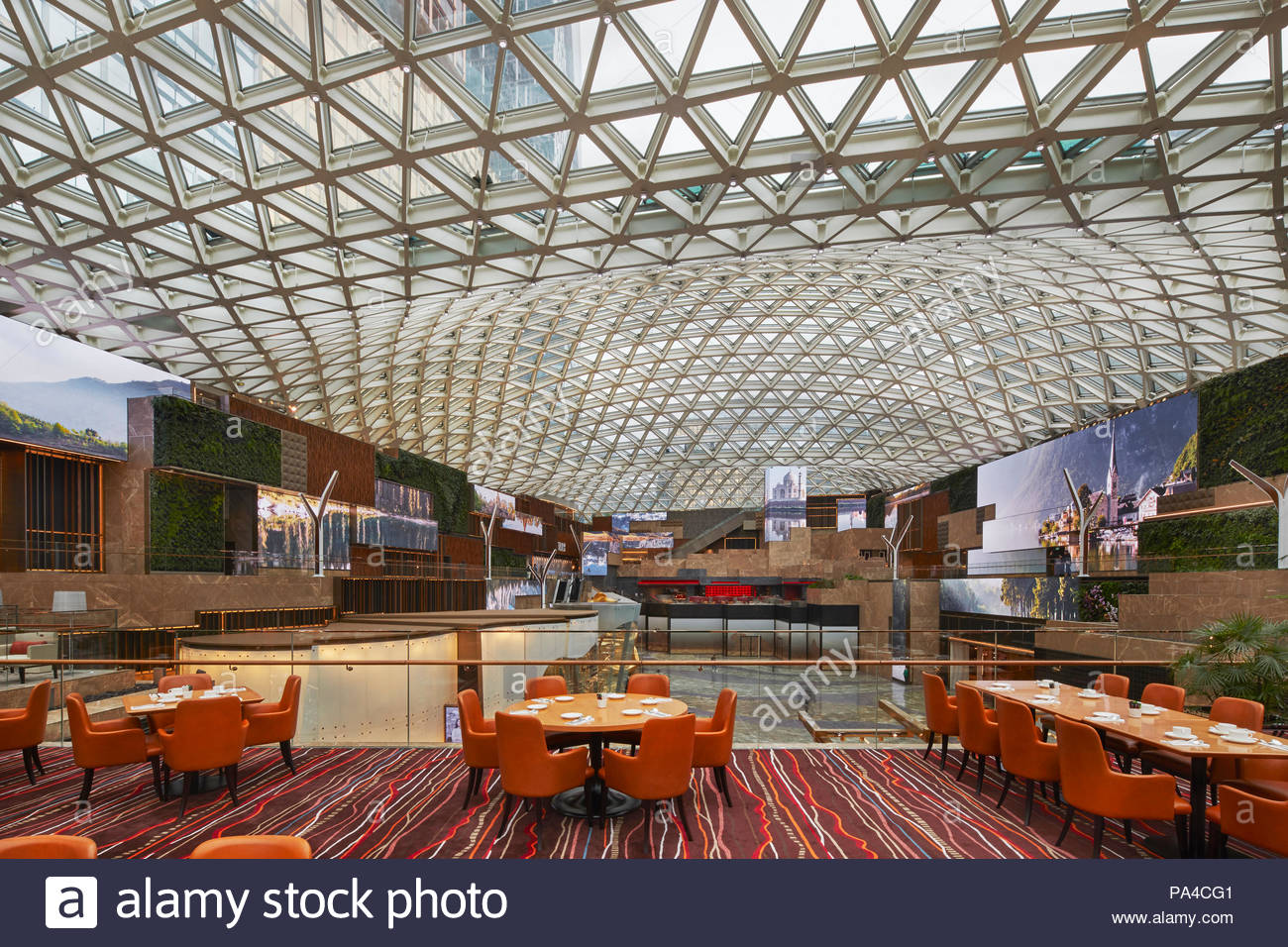 Multi Level Atrium Stock Photos & Multi Level Atrium Stock Images - Alamy