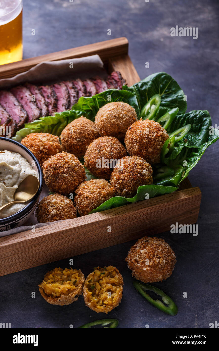 Arabic samosa kibbeh food hi-res stock photography and images - Alamy