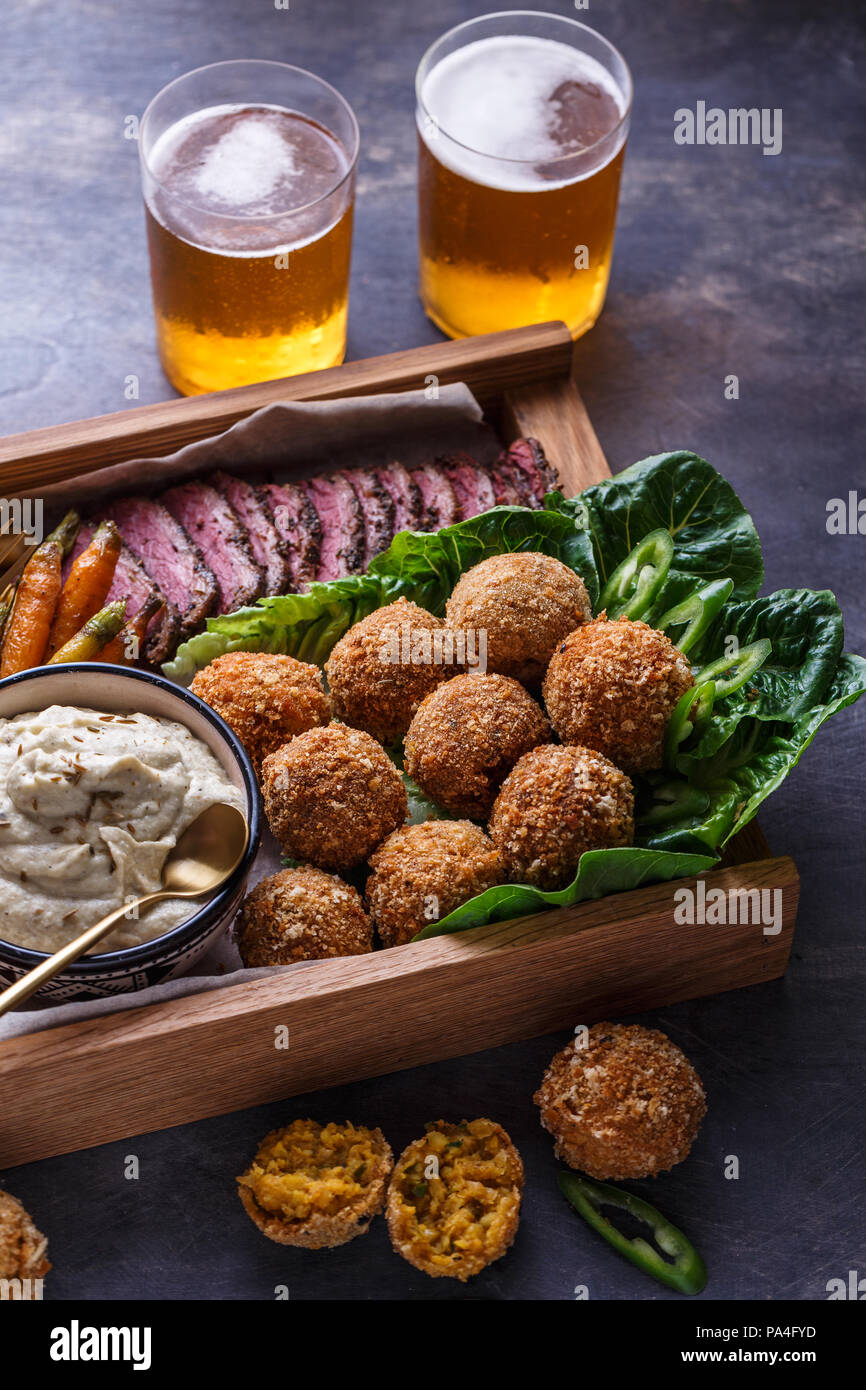 Arabic samosa kibbeh food hi-res stock photography and images - Alamy