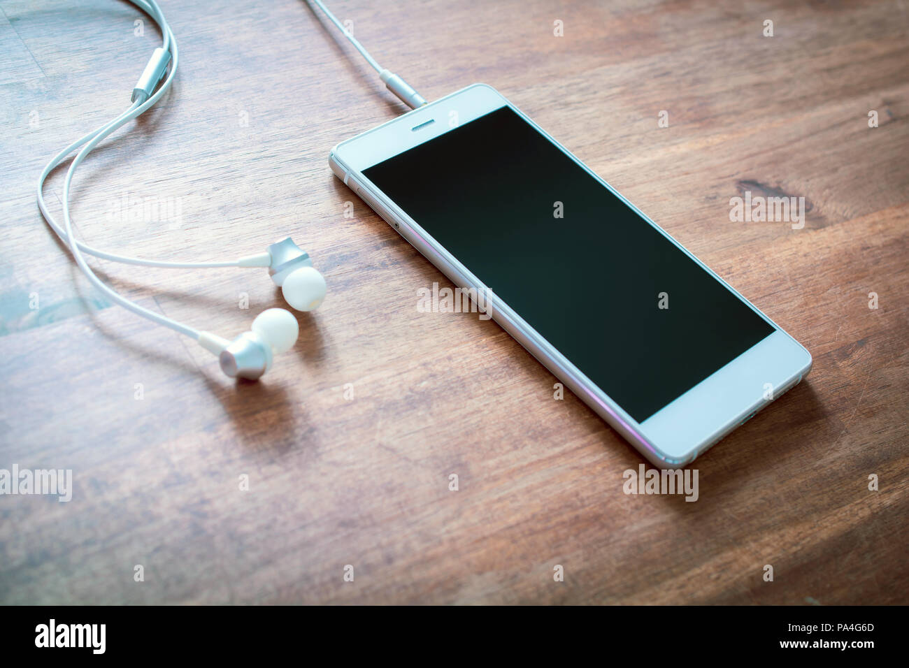 Plug the headset hi-res stock photography and images - Alamy