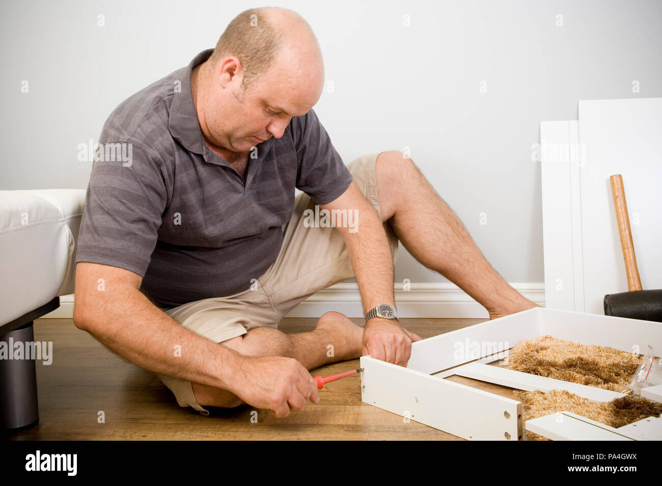 Flat pack furniture assembly hi-res stock photography and images - Alamy