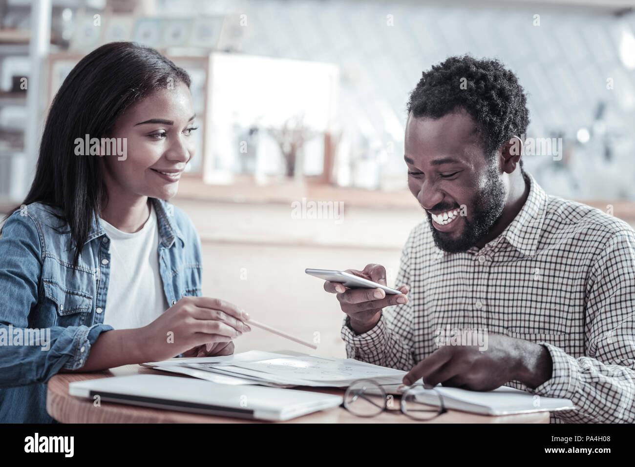 Photo young cheerful students hi-res stock photography and images - Alamy