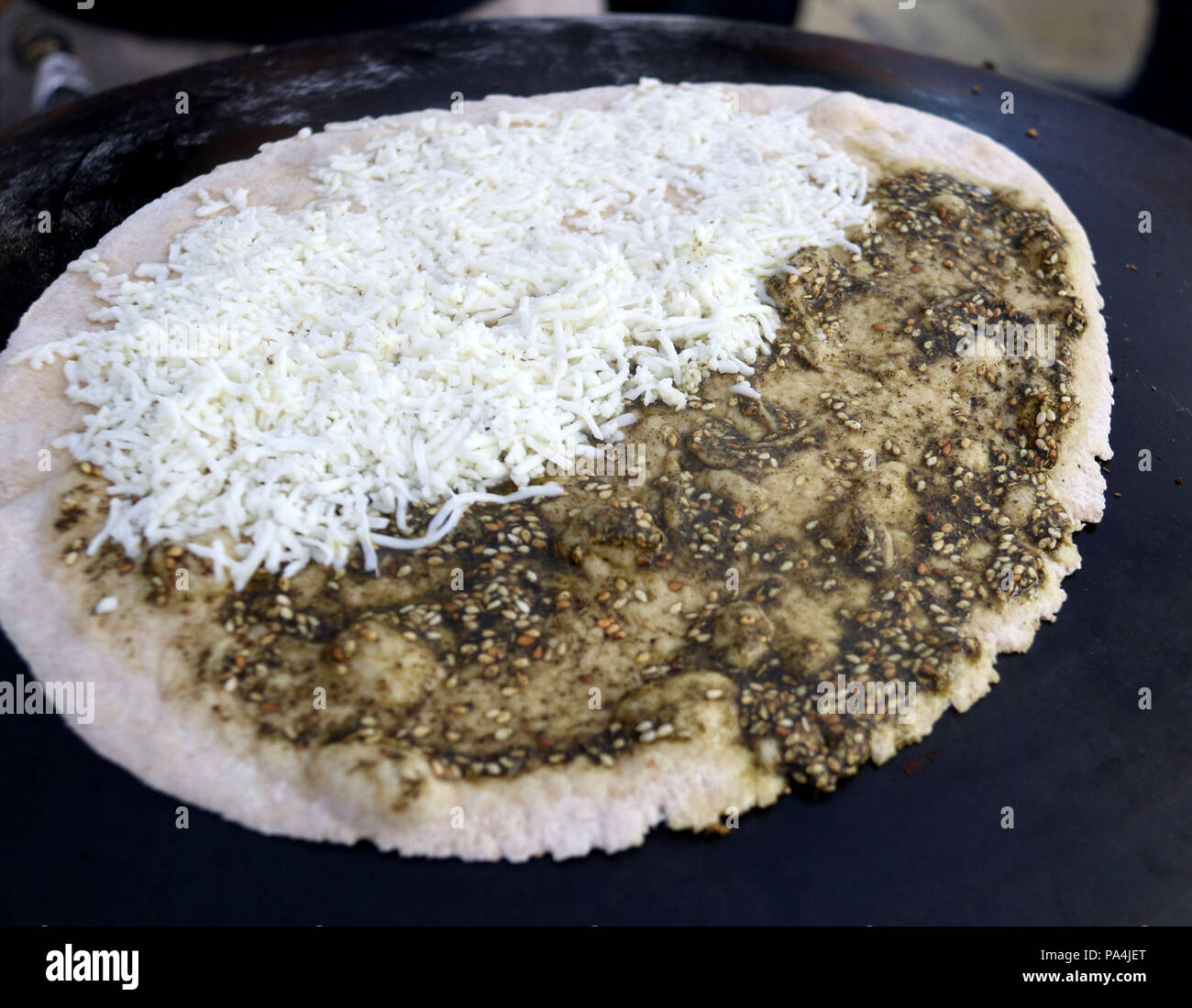 Maneesh bread hi-res stock photography and images - Alamy