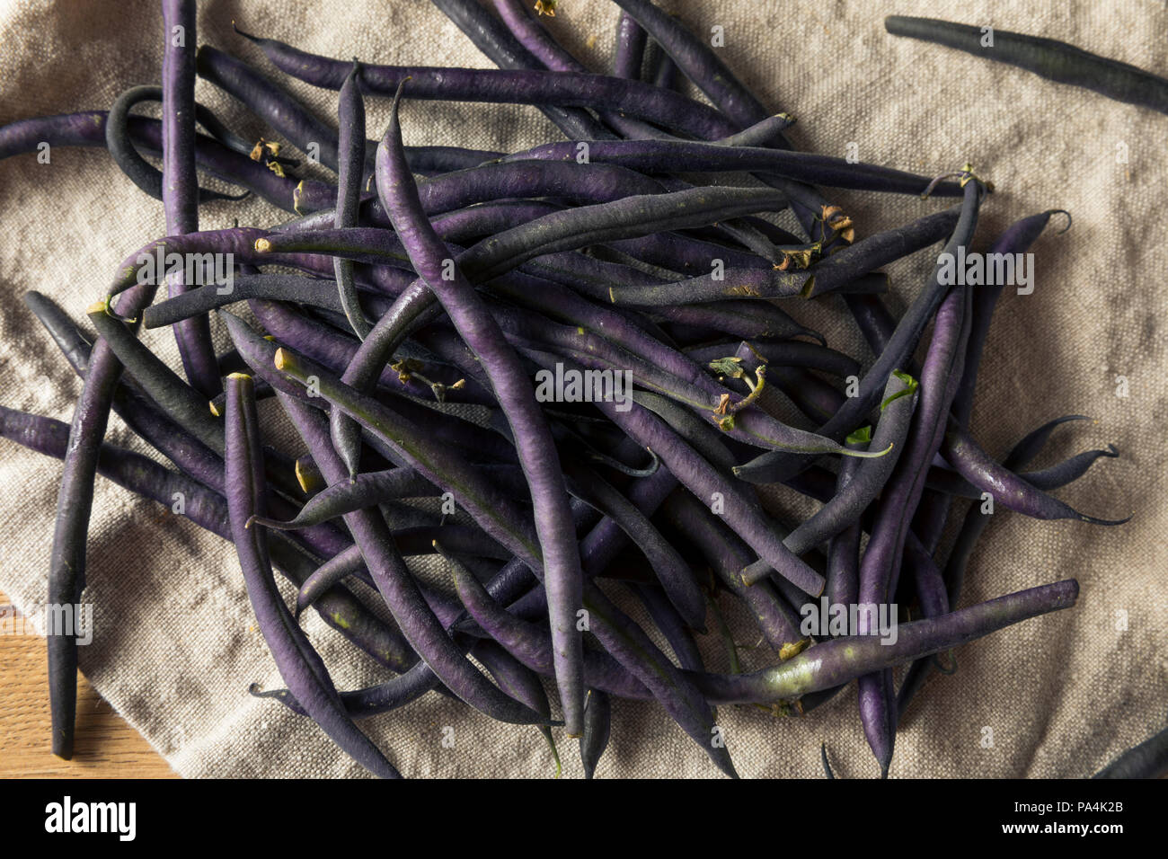 Purple wax beans hi-res stock photography and images - Alamy