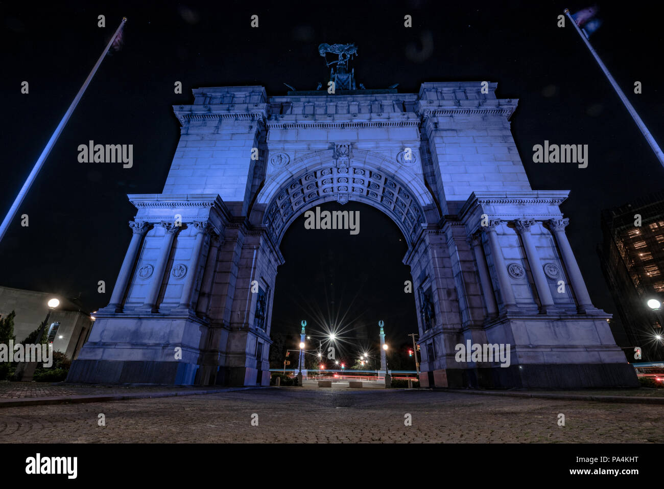 Soldiers and Sailors Memorial Arch on Grand Army Plaza in Brooklyn, NY ...