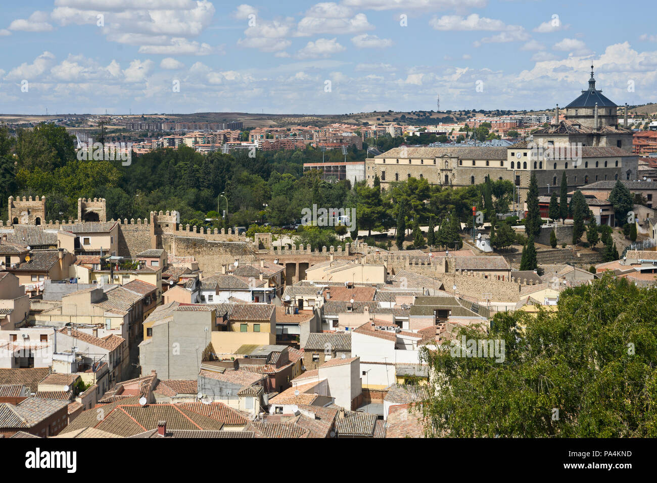 Toledo medieval hi-res stock photography and images - Alamy