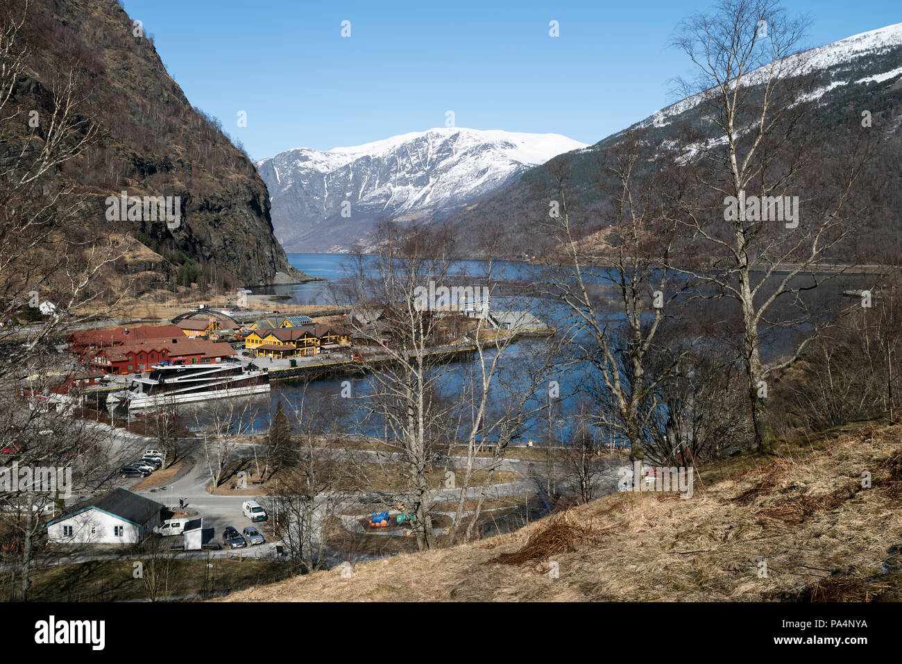 Flam railway fjord hi-res stock photography and images - Alamy