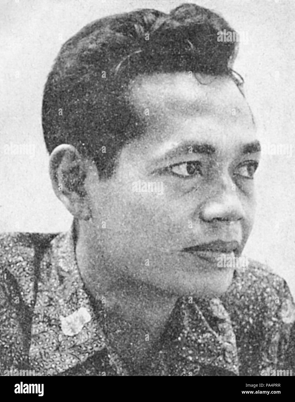175 Mochtar Lubis Kesusastraan Modern Indonesia p216 Stock Photo - Alamy