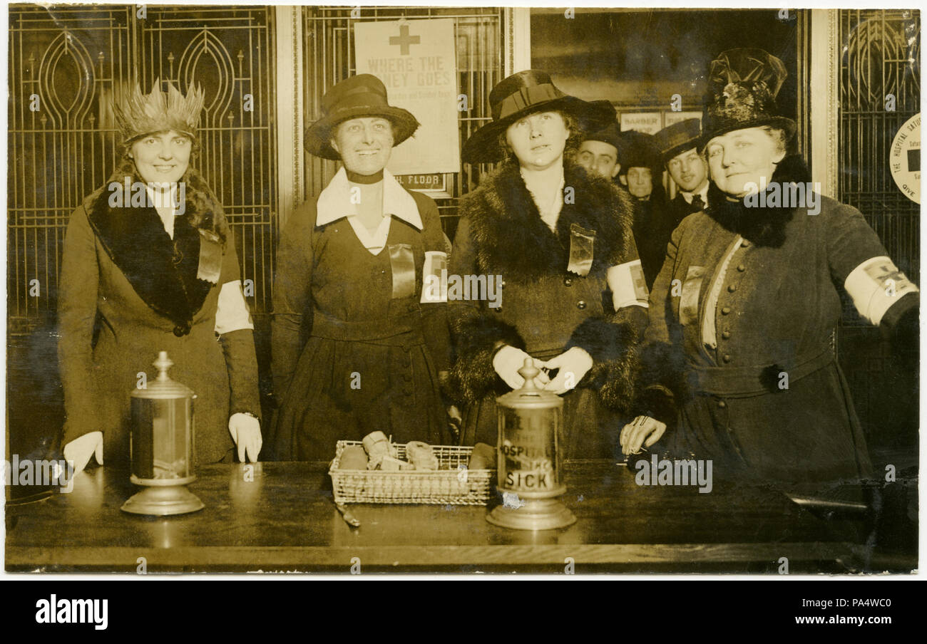 Women collecting money hi-res stock photography and images - Alamy
