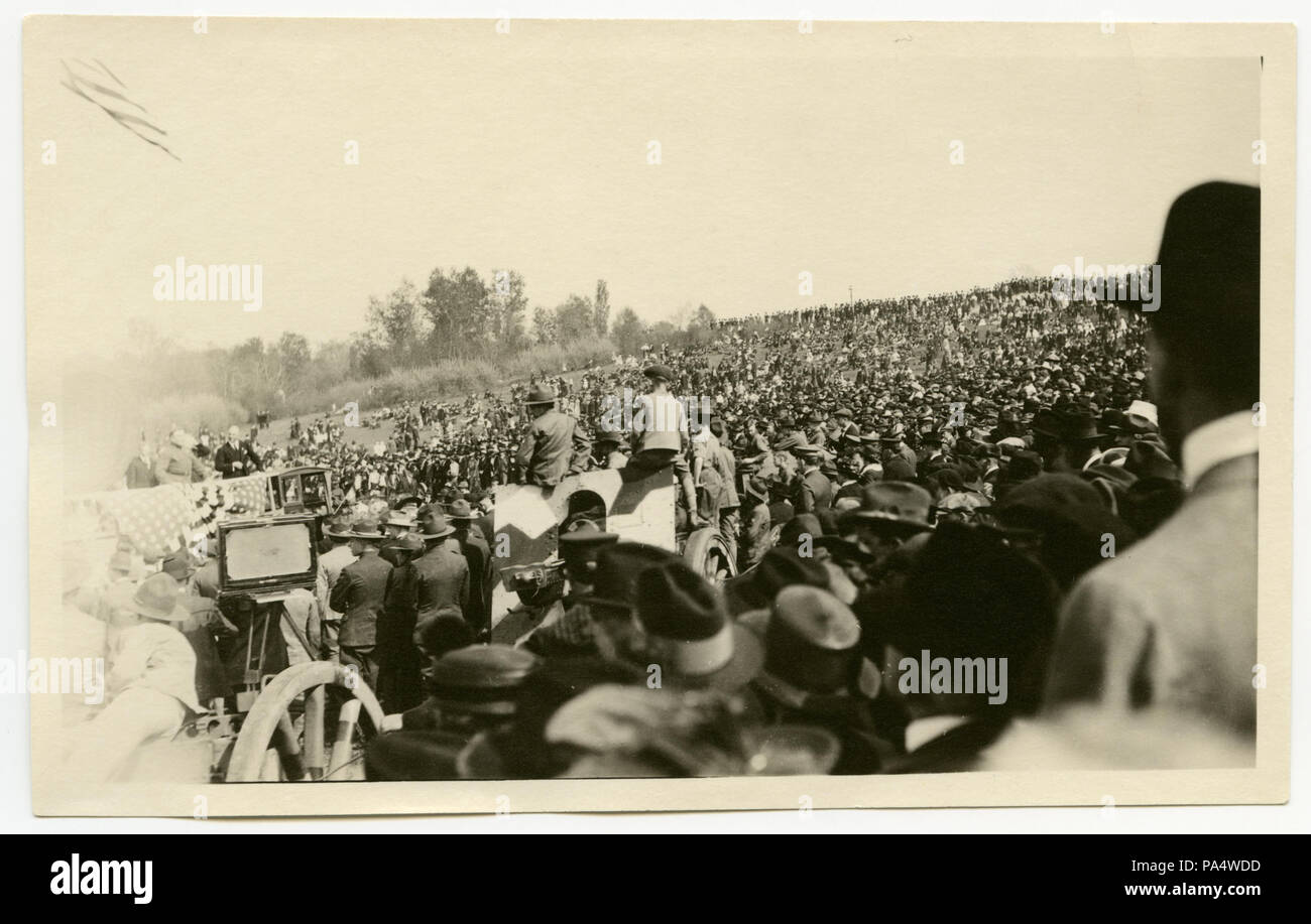 Victory loan rally hi-res stock photography and images - Alamy