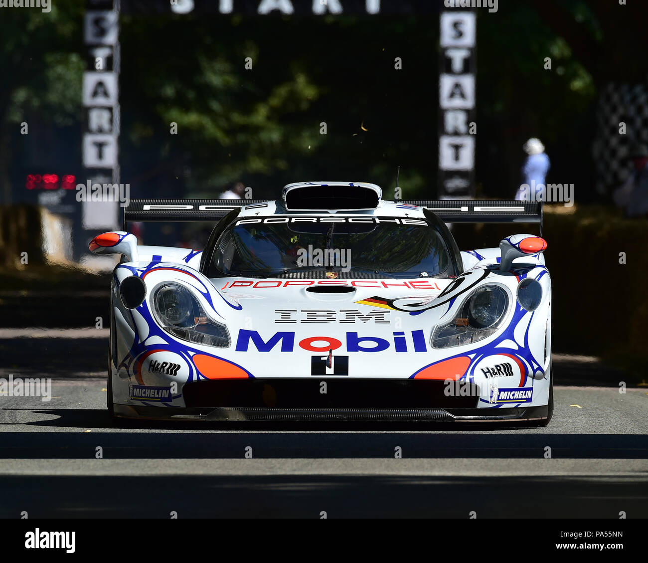 Brendon Hartley, Porsche 911 GT 1-98, Le Mans Legends, Festival of ...