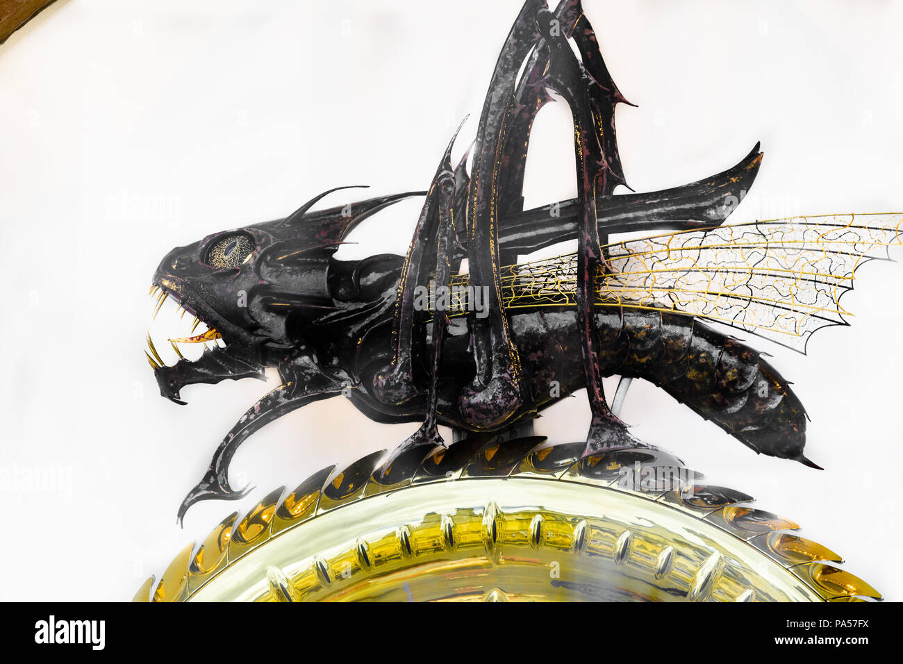 Chronophage metal sculpture grasshopper locus creature fierce ug hi-res ...