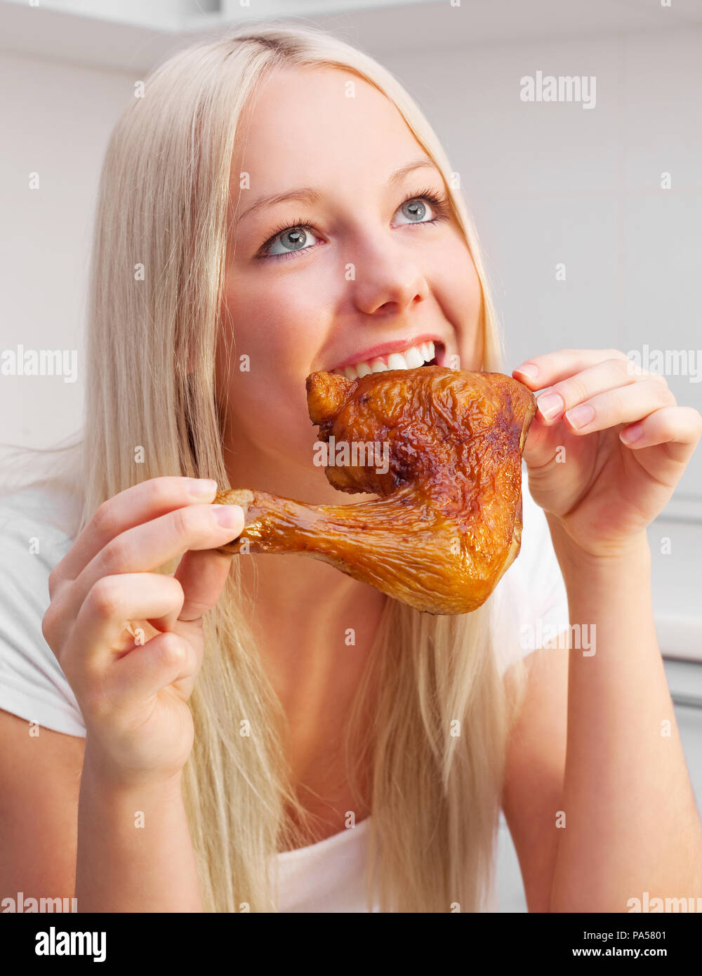 Woman fried chicken portrait hi-res stock photography and images - Alamy