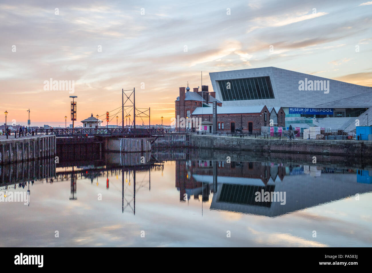 Dusk shot of Liverpool waterfront, with Museum of Liverpool water ...