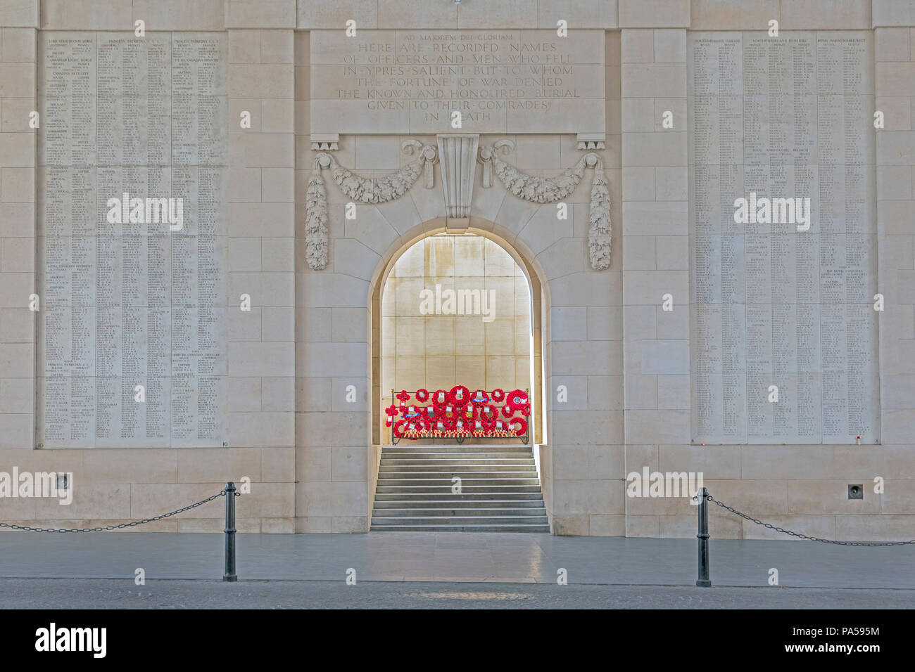 Inscription poppy wreath hi-res stock photography and images - Alamy