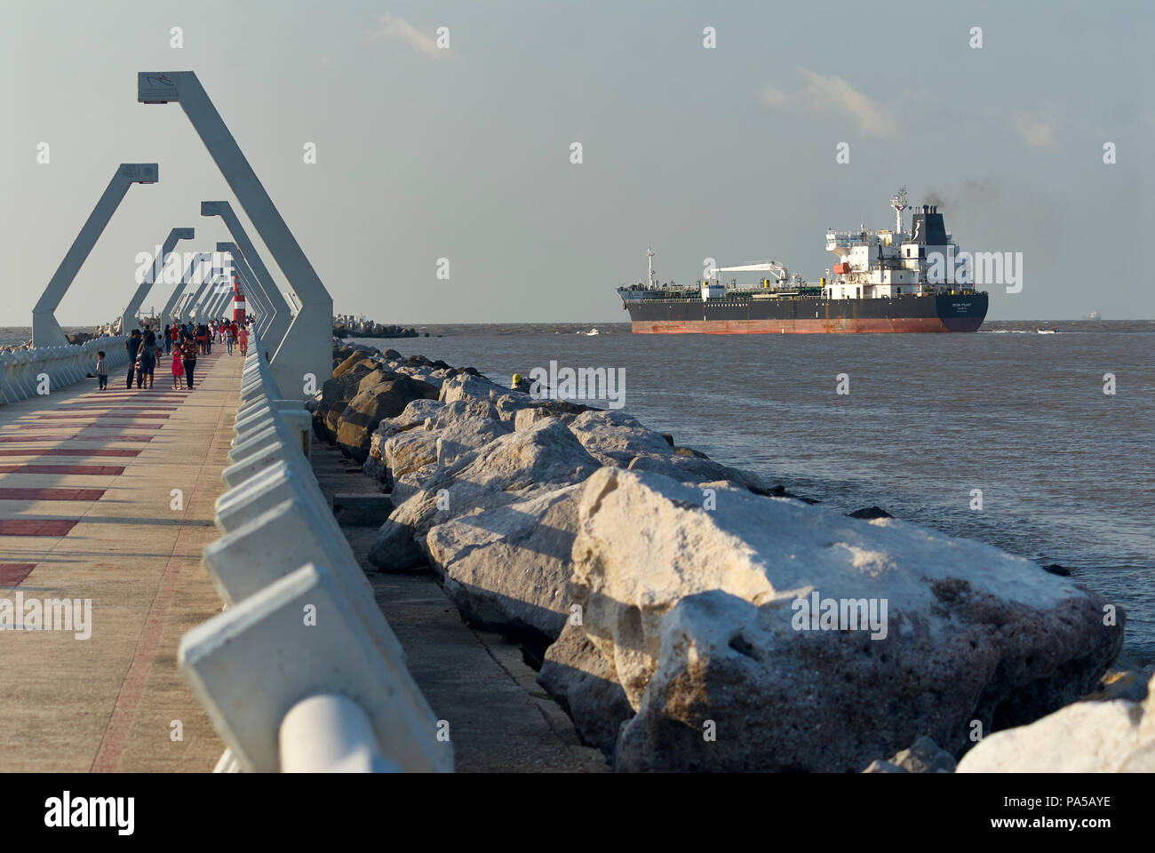 COATZACOALCOS, VER/MEXICO - JULY 18, 2018: Iron Point chemical and oil ...