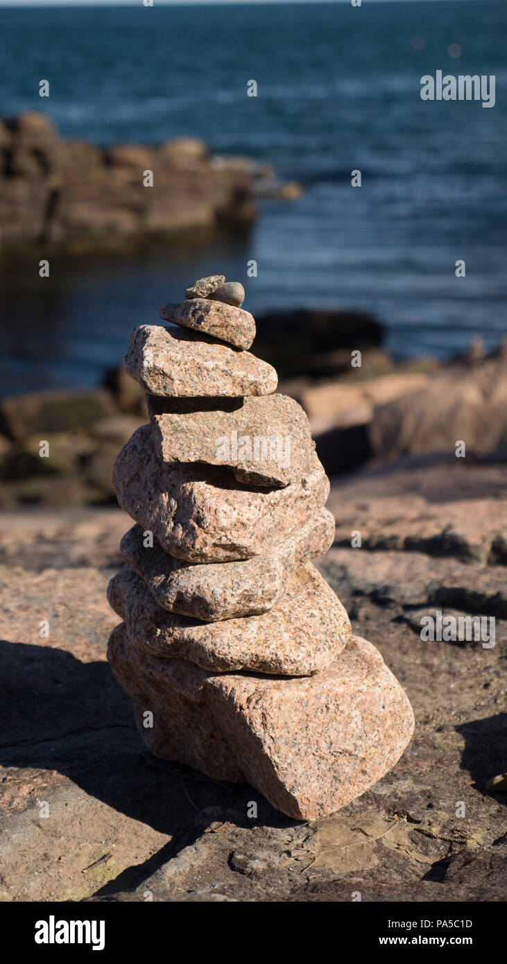 Cairn trail marker hi-res stock photography and images - Alamy