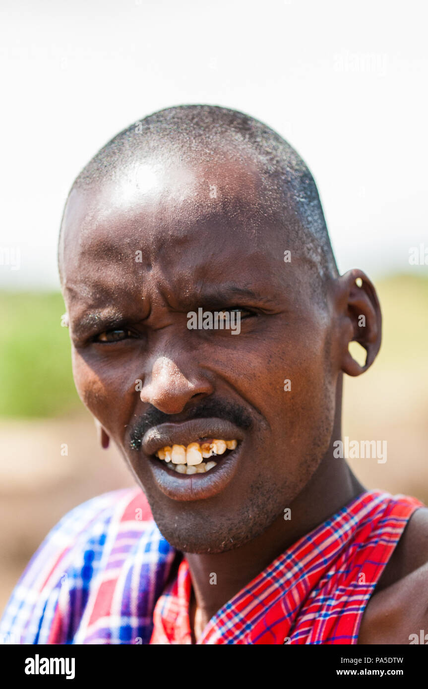 Masai typical costume hi-res stock photography and images - Alamy