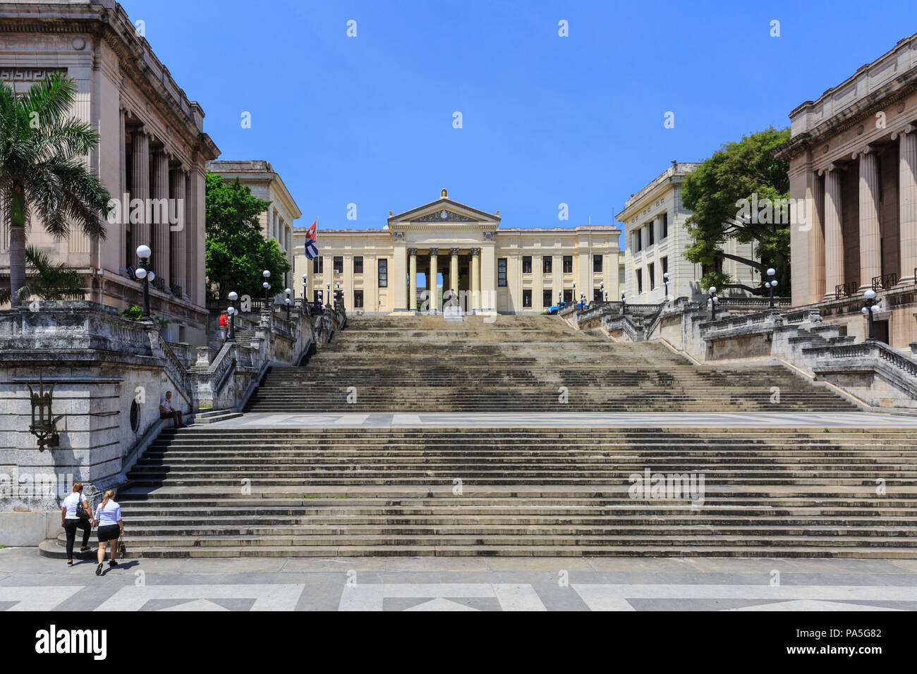 Habana university havana cuba hi-res stock photography and images - Alamy